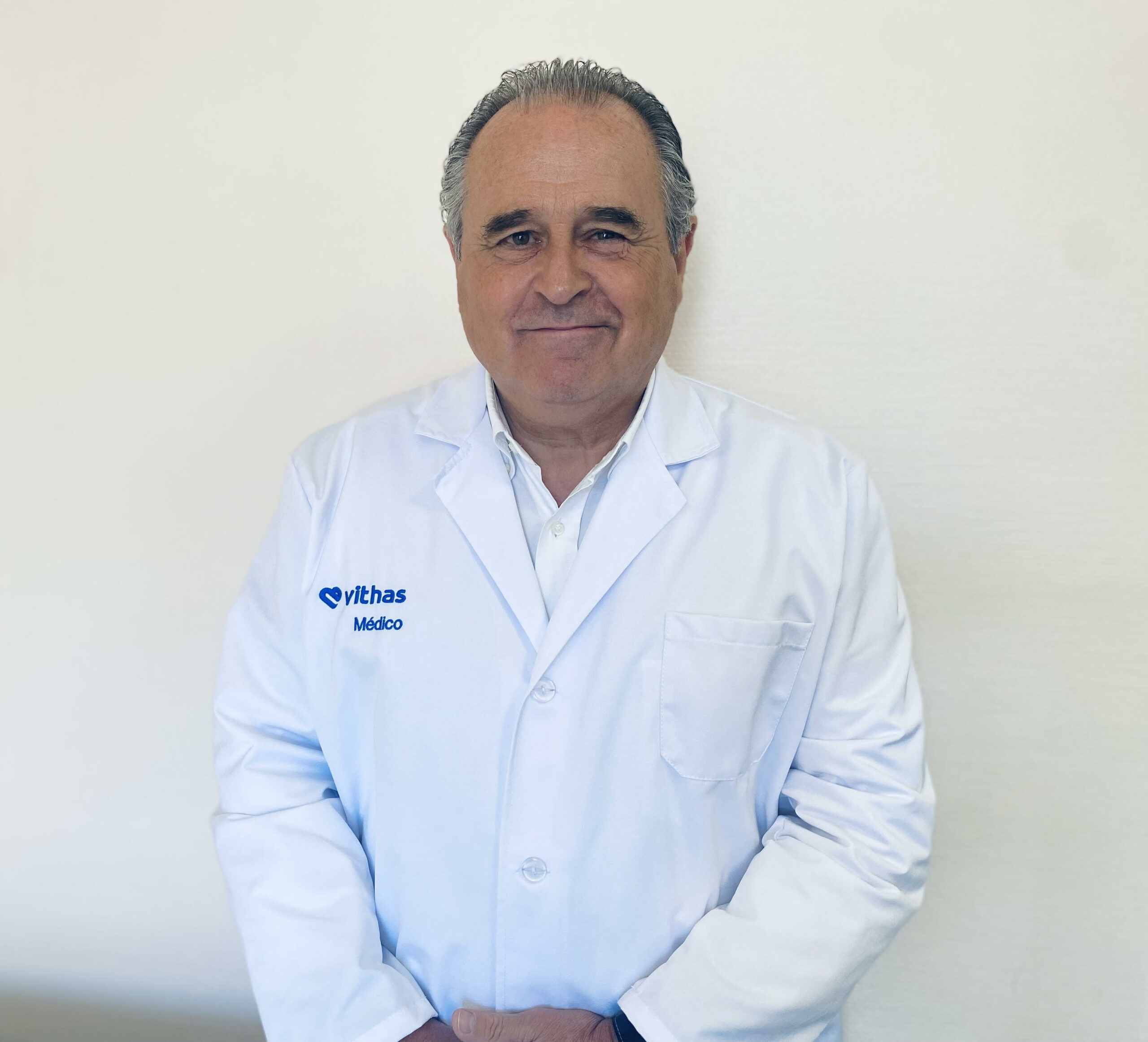 El dr. Vicente Estrems Martín es traumatólogo en Vithas / Valencia
